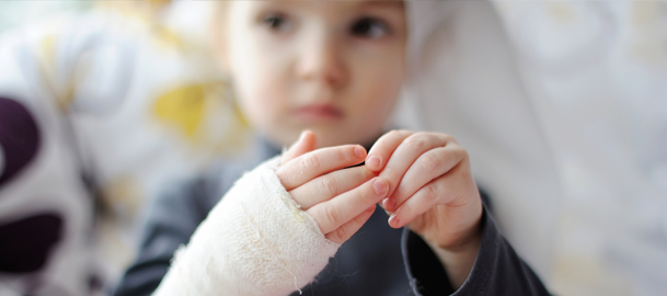 The Correct First Aid for Burns in Children - First Aid for Free
